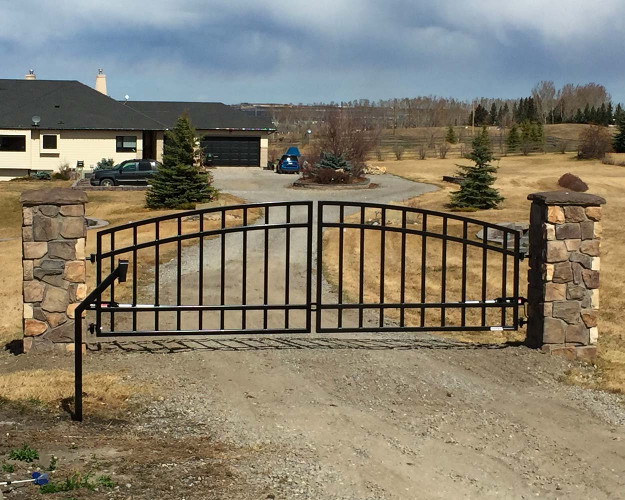 Automatic Gates in Calgary - DNR Enterprises